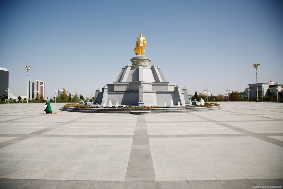 Achgabat, portrait de l'une des cités les plus fermées au monde